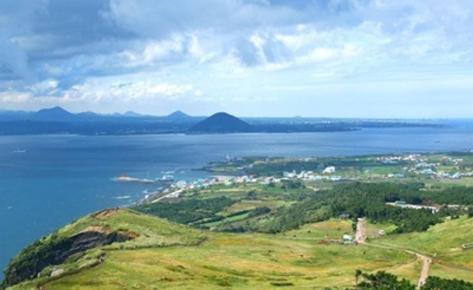 【安妞濟州恰恰恰 五日 不進人蔘+保肝】升等五星君悅酒店｜歐式森林小火車 ｜四季賞花｜牛島出海｜松堂吉卜力童話村 | ezTravel易遊網